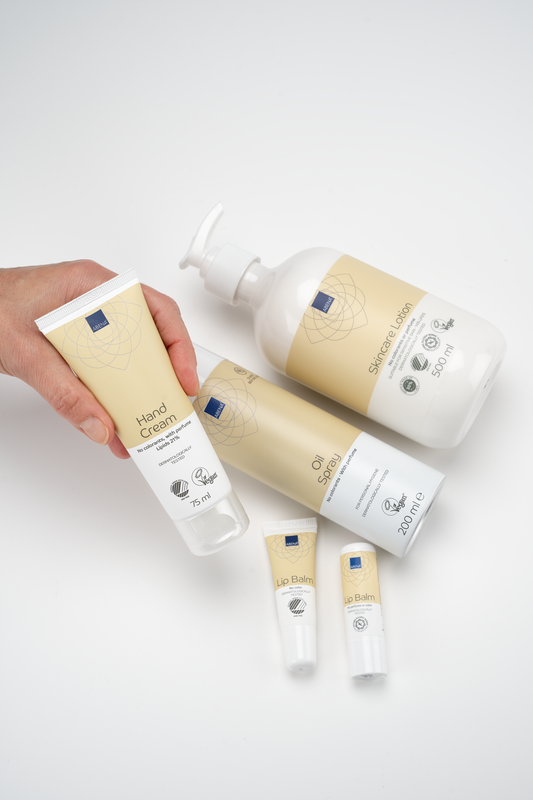 Abena Hand Cream vs Oriflame Hand Cream - Keeps